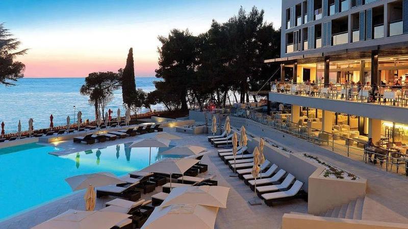 What Is Expedia's Travel Insurance Policy?